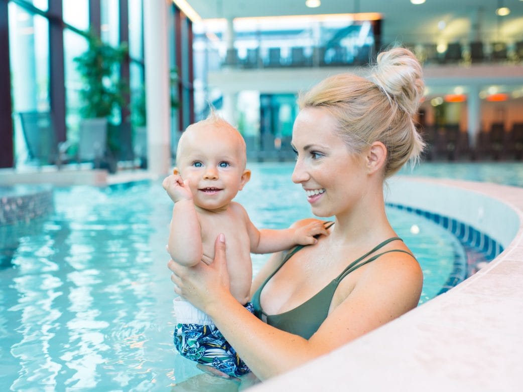 Spaßbäder in und um München – Erlebnisbad mit Kind // HIMBEER